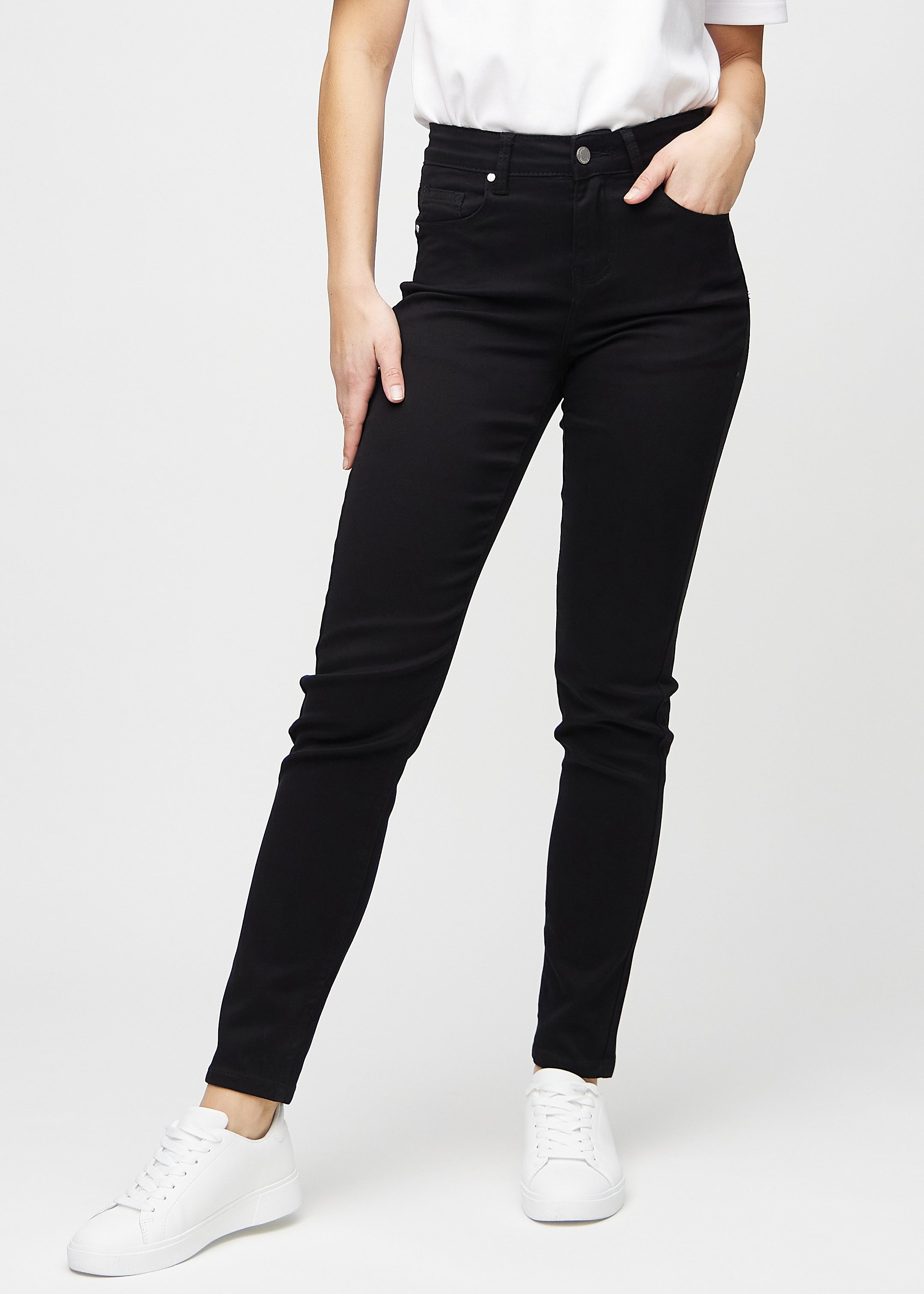 Ravens™ Slim Jeans - Black - Women | Perfect Jeans