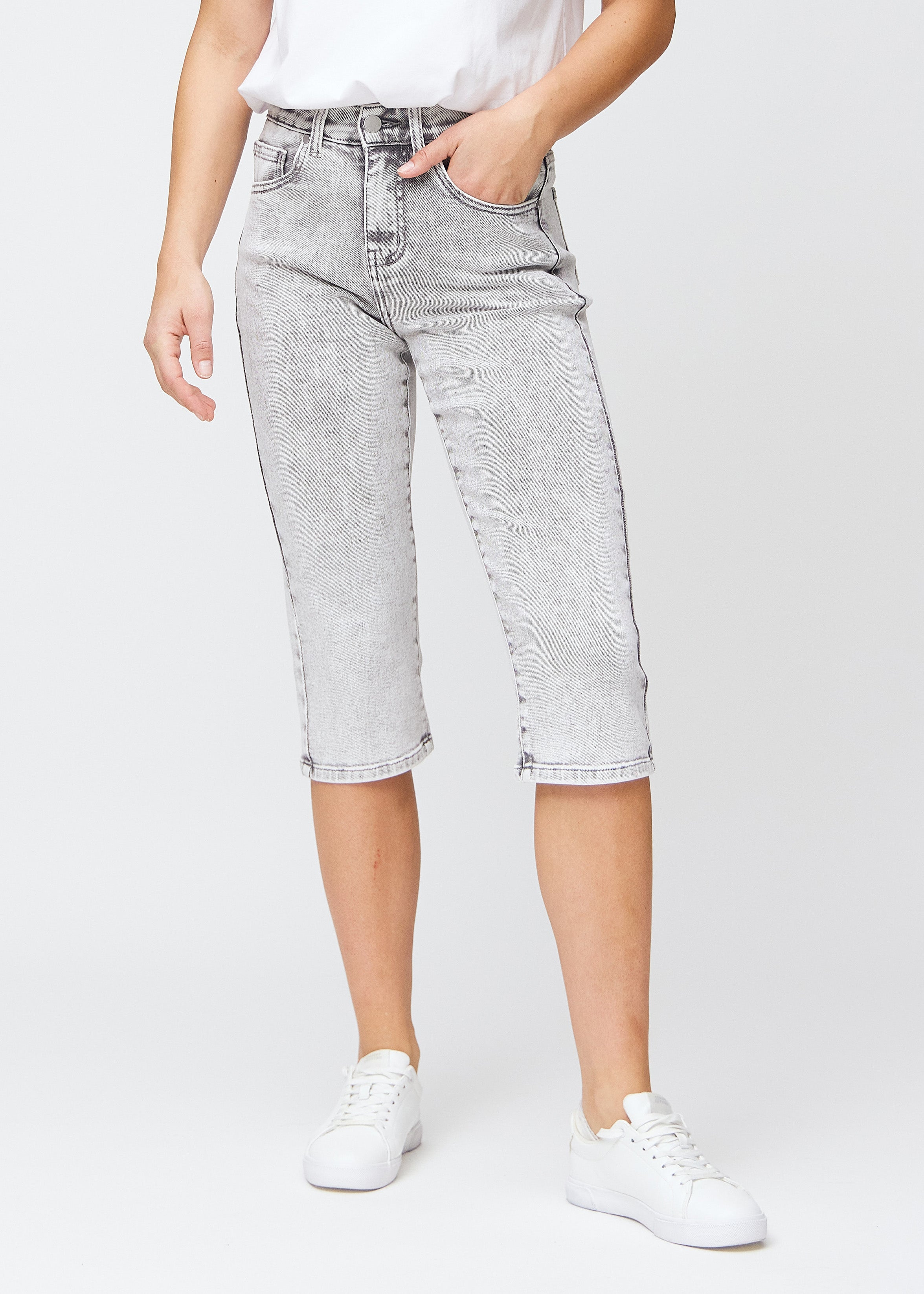 Ashes™ Regular Denim Capris - Light Gray - Women | Perfect Jeans